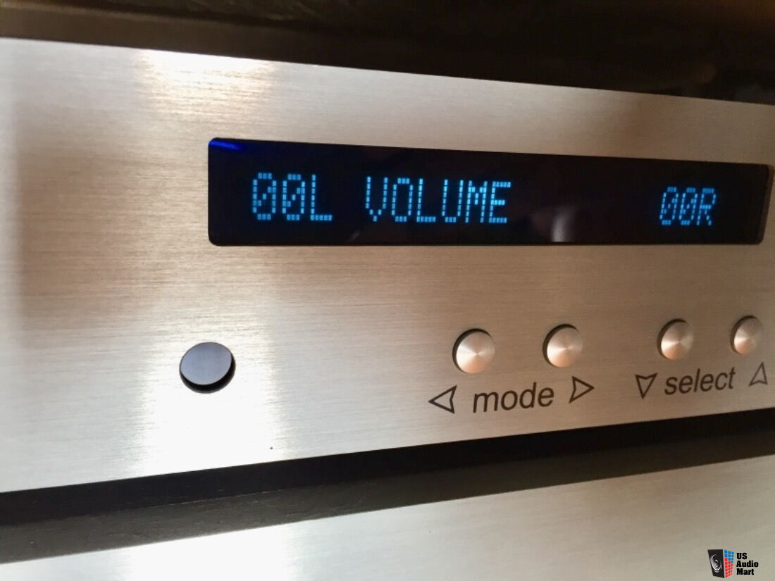 Pass Labs X1 Preamplifier Photo #1990674 - UK Audio Mart