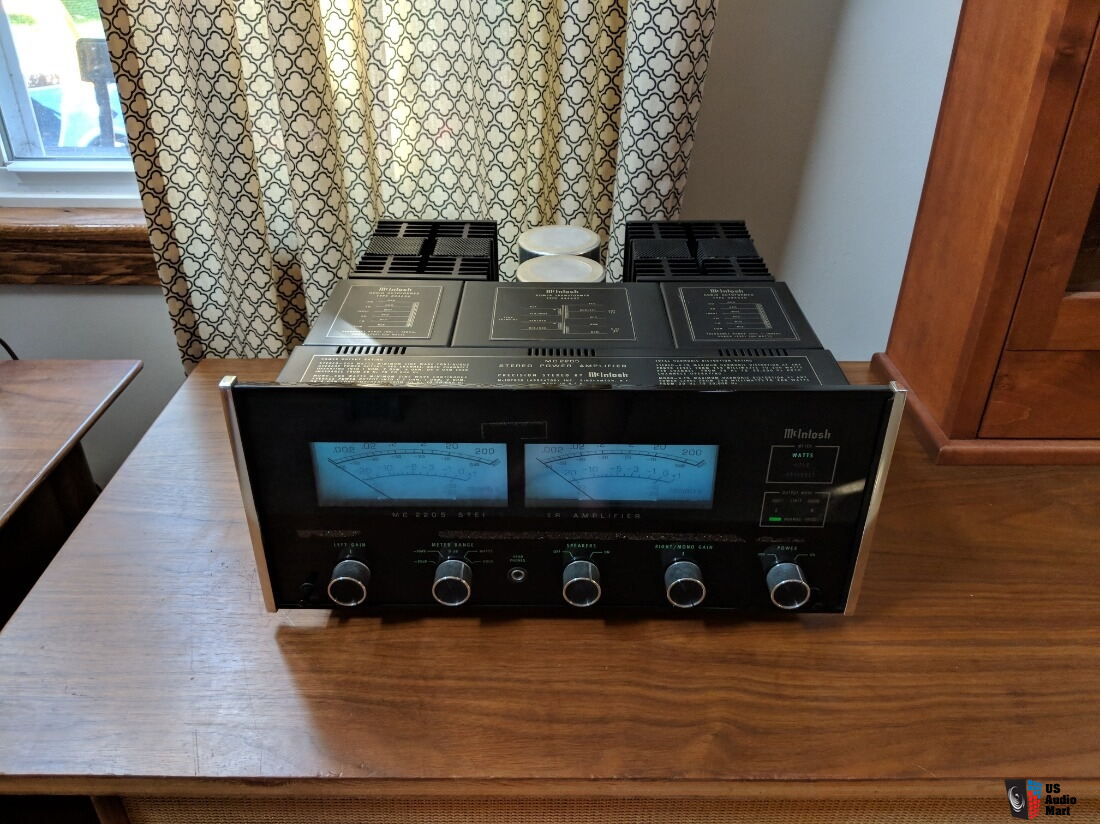 Complete McIntosh System - C30 pre, MR75 tuner, (2x) MC2205's - 400 WPC ...