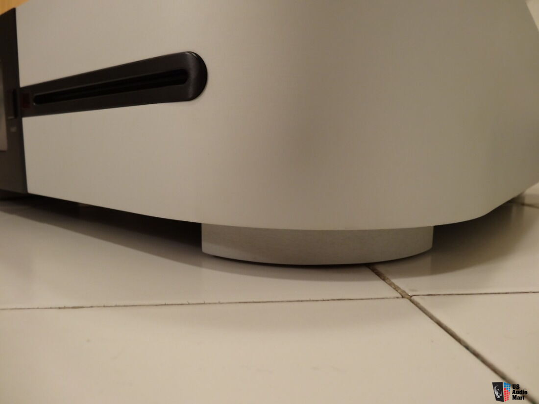 Classe Audio CDP-202 with new transport and original packaging Photo ...