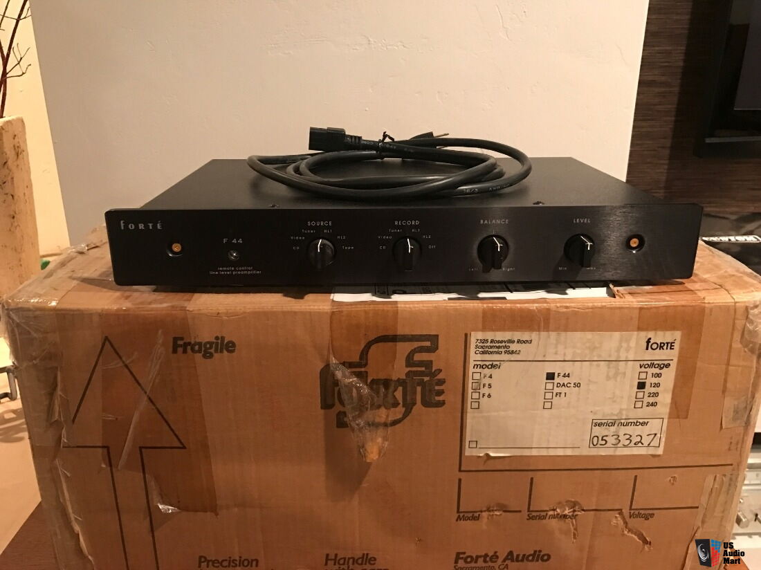 Forte (Threshold) Audio F44 Remote Class A Pre-Amp Photo #2040040 - UK ...