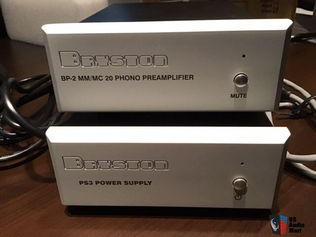 Bryston BP2 MM/MC Phono Preamplifier with Bryston PS3 Power Supply in ...