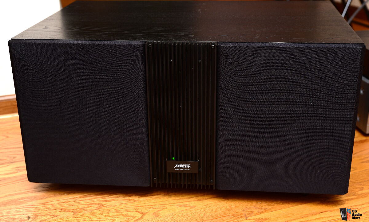 Set of Meridian DSP5000C Center, DSP5000 speakers, M2500 subwoofer Exc ...