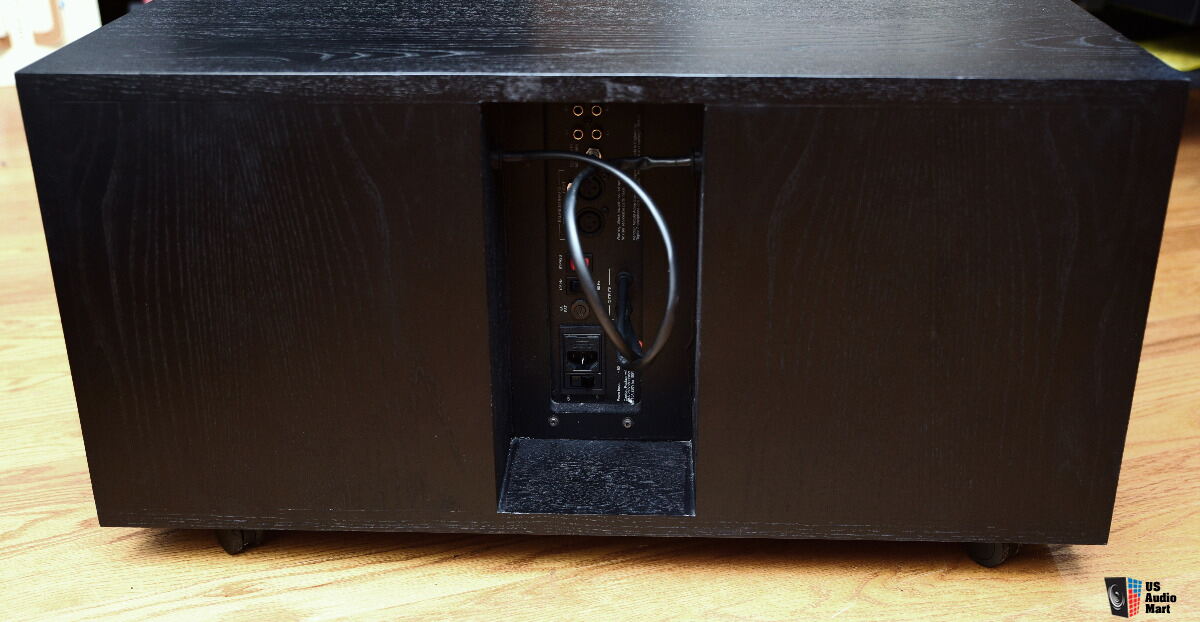 Set of Meridian DSP5000C Center, DSP5000 speakers, M2500 subwoofer Exc ...