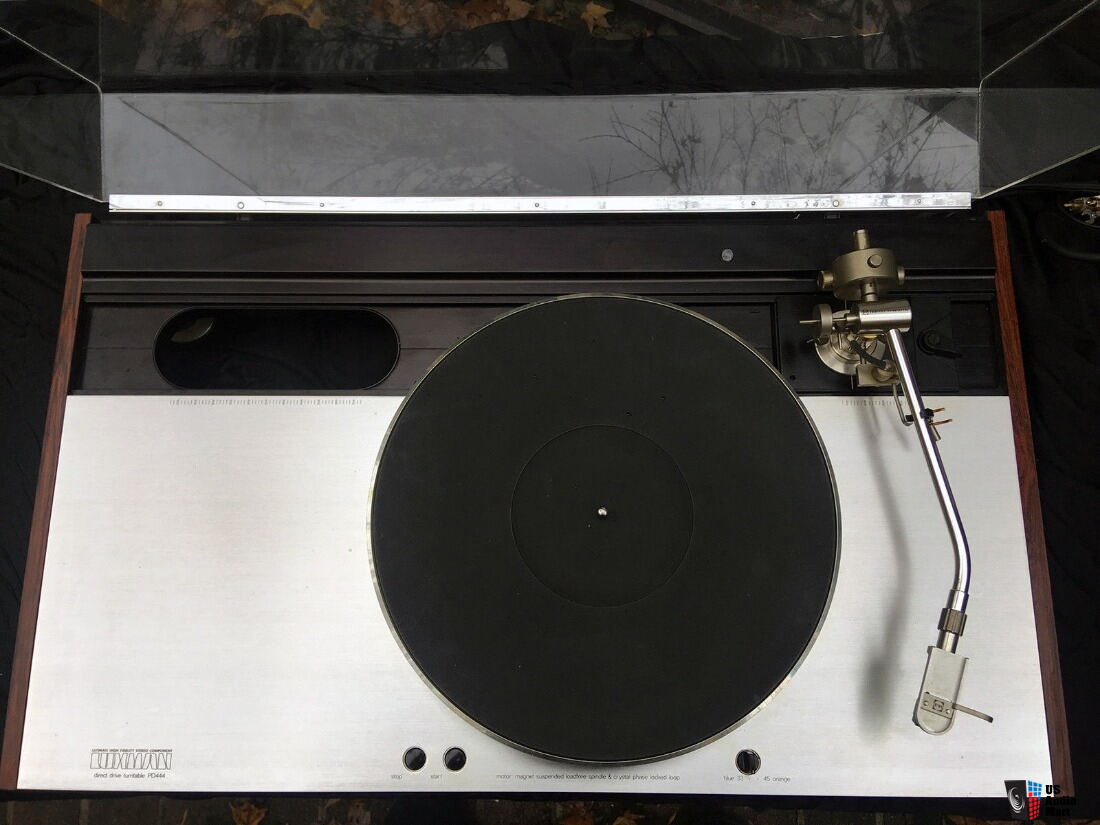 Luxman PD444 Turntable Photo #2098090 - US Audio Mart