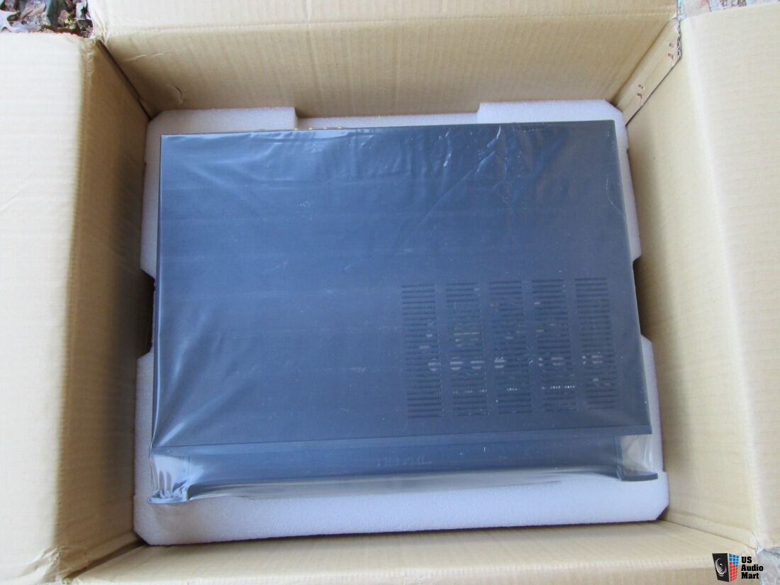 Rotel RSP-1069 Surround processor Black in box W/Remote near Mint Photo ...