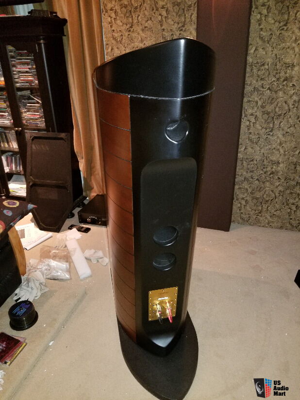 Usher Dancer BE-20 Diamond DMD in walnut Photo #2105090 - US Audio Mart