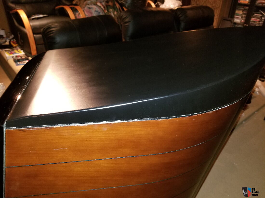 Usher Dancer BE-20 Diamond DMD in walnut Photo #2105099 - US Audio Mart
