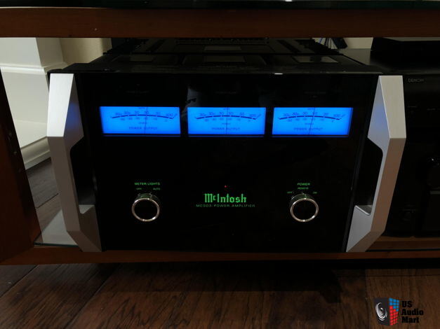 McIntosh MC303 Amplifier For Sale - US Audio Mart