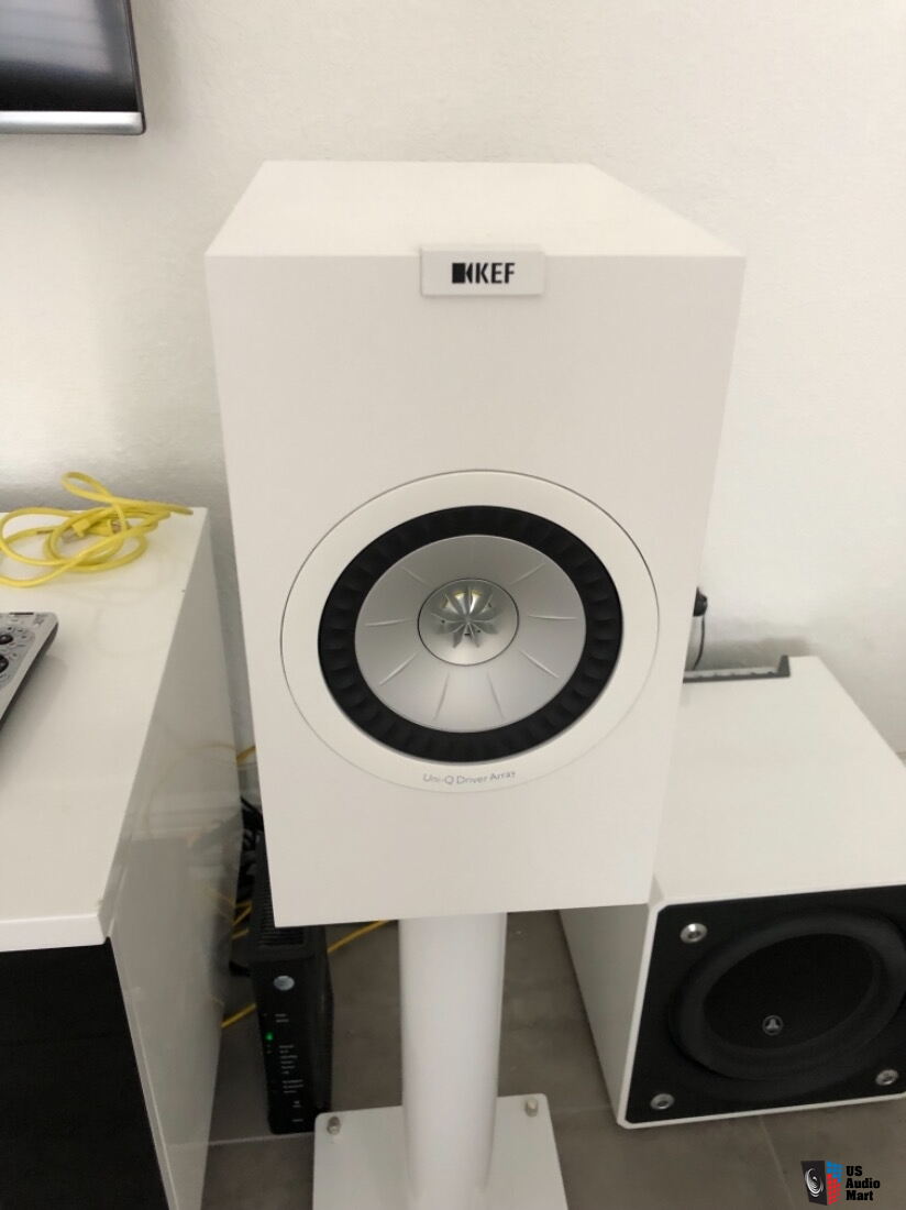 KEF Q350 white satin Photo #2128495 - Canuck Audio Mart