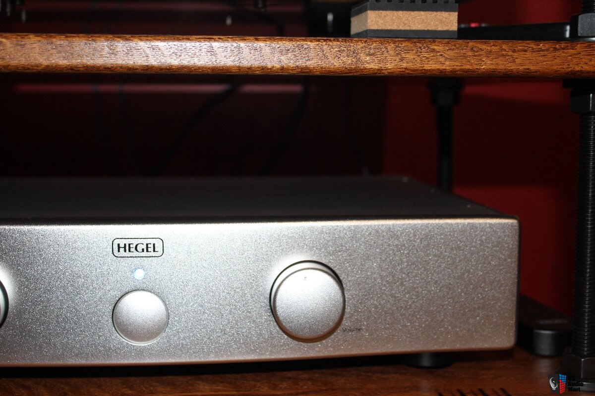 Hegel P20 Preamp (3 months old - Excellent condition) Photo #2131514 ...