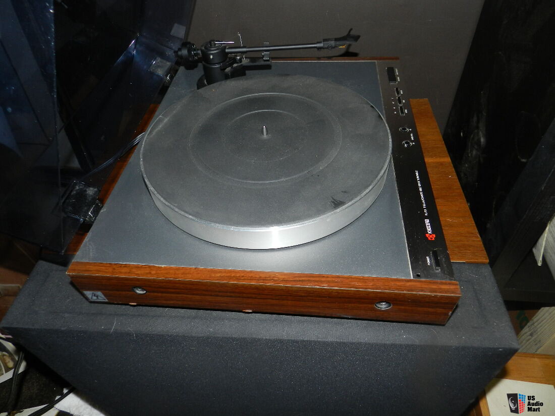 Kyocera 701 Semiautomatic Turntable Photo #2135716 - US Audio Mart