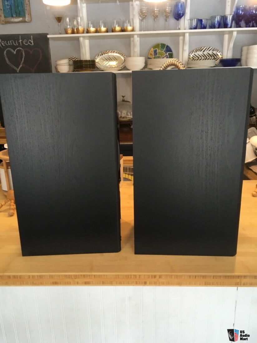 B&W DM 602 bookshelf speakers Photo #2154614 - US Audio Mart