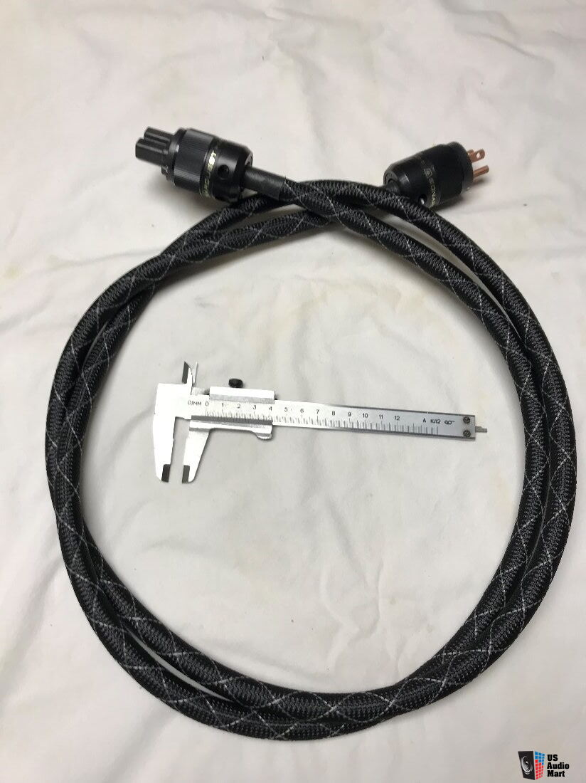 Neotech NEP-3002 2 meter(7 ft) power cable Photo #2157910 - US Audio Mart