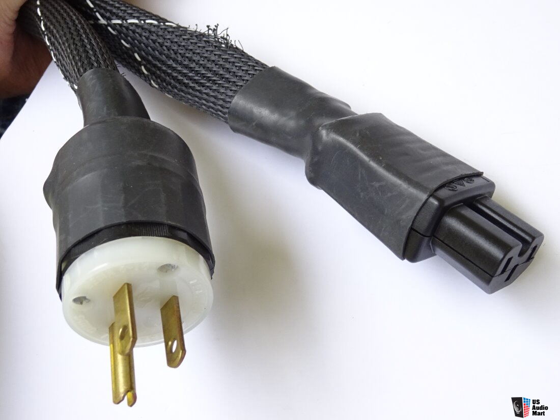Synergistic Research Master AC Coupler Power Cable 5ft Photo #2164891 ...