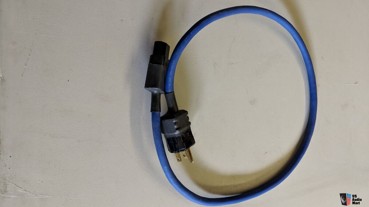 Straight Wire Blue Thunder 20AMP 1 Meter Power cable Photo #2179593 ...