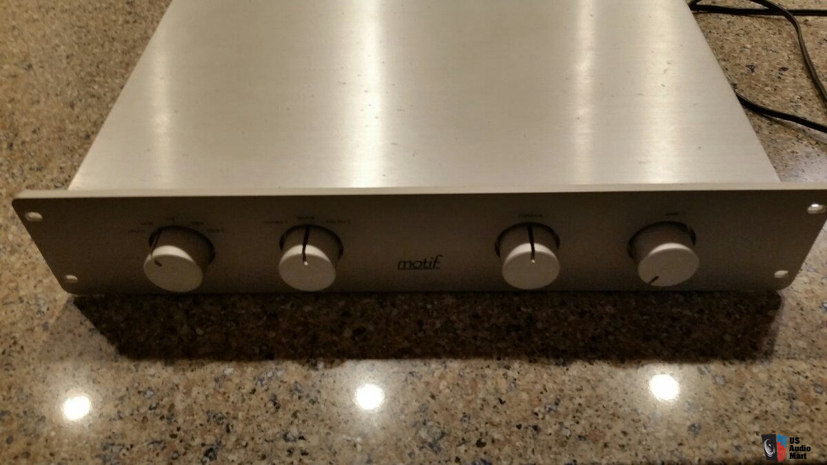 Rare Conrad Johnson Motif MC-8 Preamplifier - Wonderful Sounding with ...