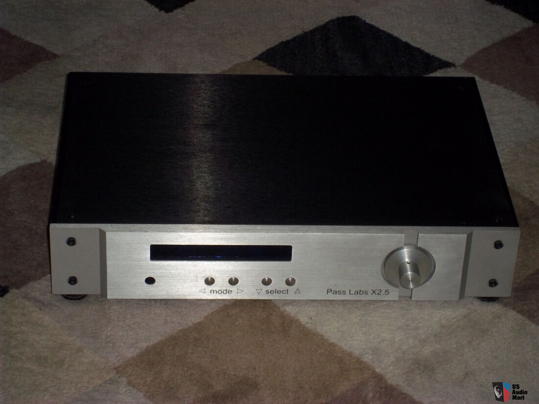 Pass Labs X2.5 with Remote Photo #2181420 - UK Audio Mart
