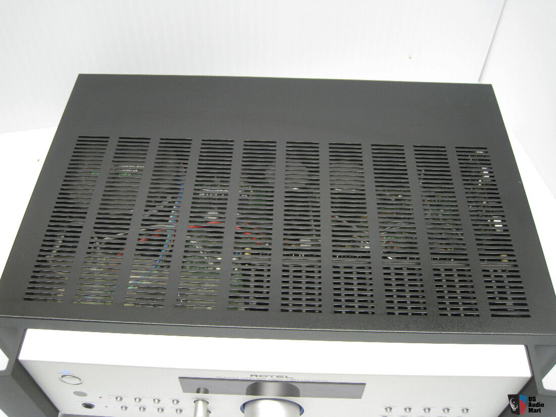 Rotel RX-1050 receiver. Minty Photo #2183280 - US Audio Mart