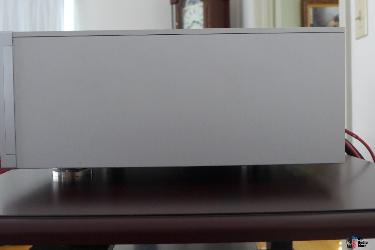 Esoteric X05 SACD CD Player - SILVER Photo #2183823 - US Audio Mart