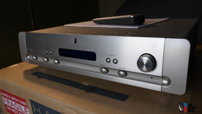 Parasound P3 preamplifier with remote in silver Photo #2185398 - UK ...