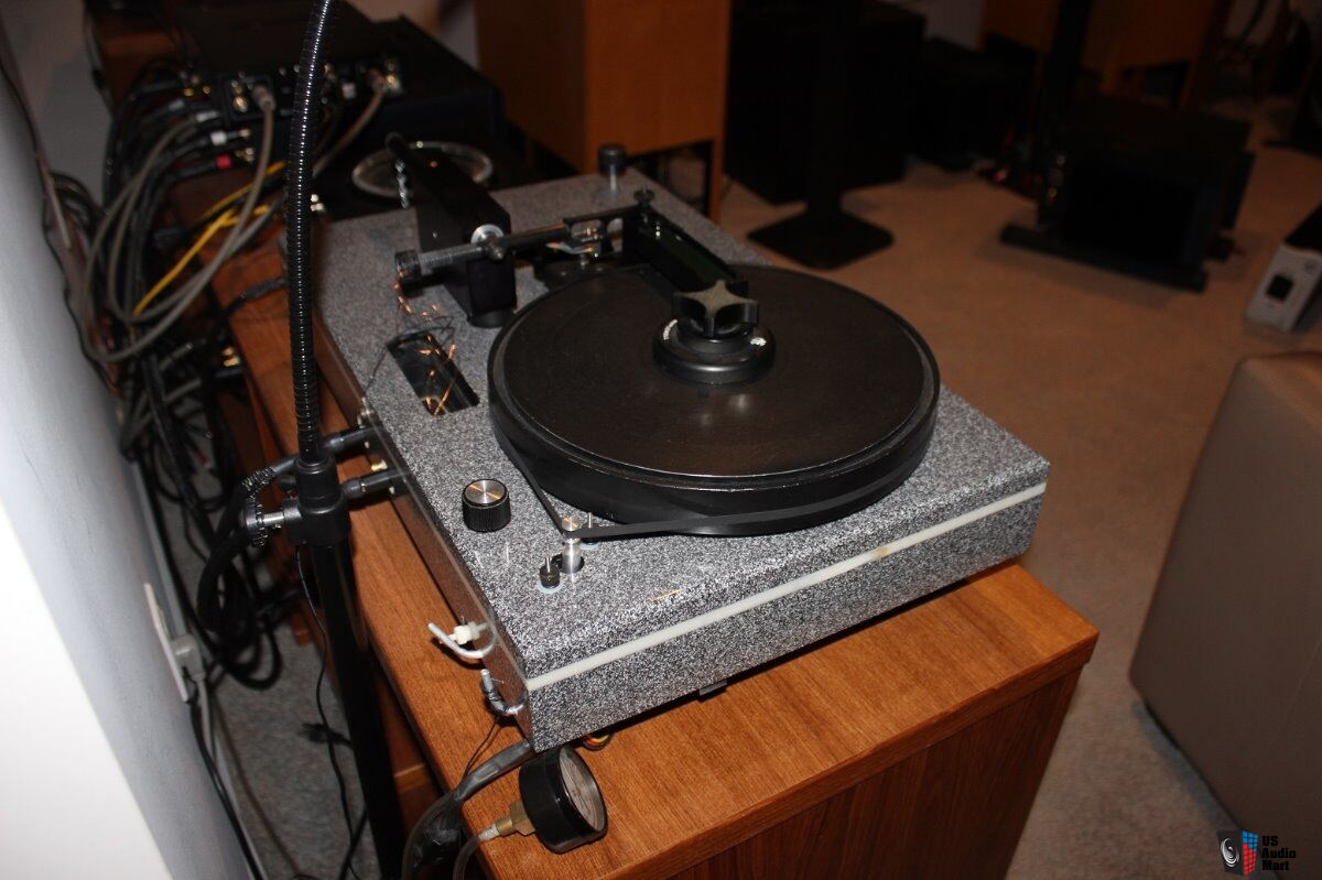 Maplenoll Apollo Turntable Photo #2192902 - UK Audio Mart