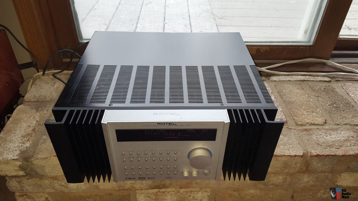 Rotel RSX-1067 7.1 surround sound processor Photo #2205301 - UK Audio Mart