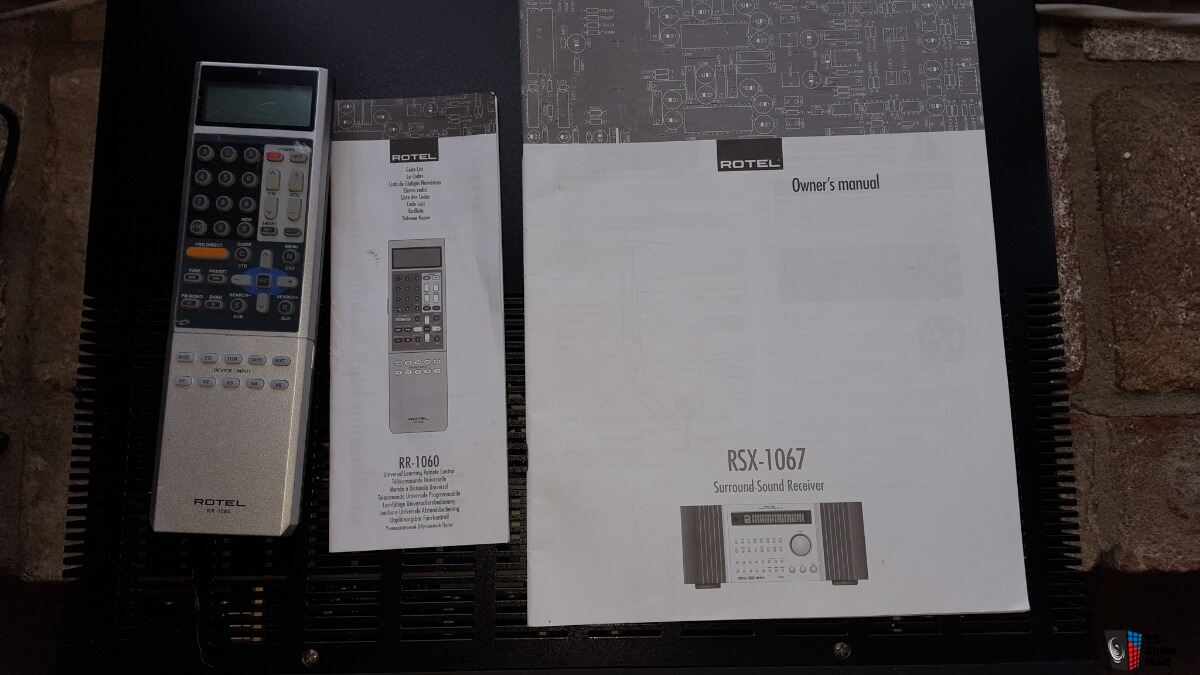 Rotel RSX-1067 7.1 surround sound processor Photo #2205301 - UK Audio Mart