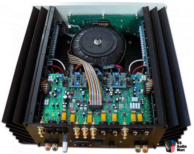 REDUCED *** Pass Labs INT-30A Class A Integrated Amplifier Photo ...