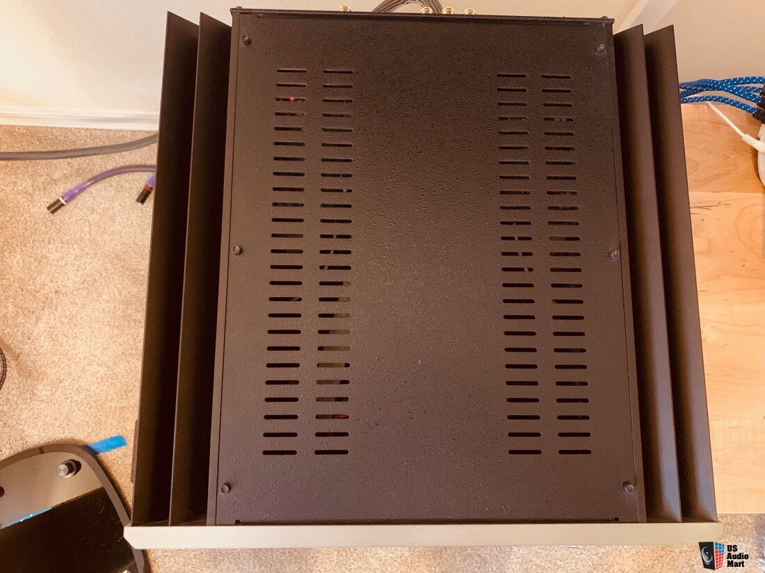 Pass Labs INT-30A Class A Integrated Amplifier Photo #2222342 - UK ...