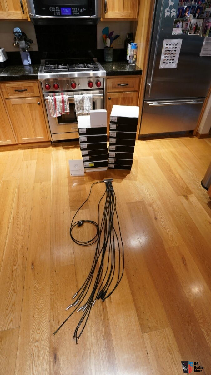 Synergistic Research Grounding High Def Grounding cables - 3 left Photo ...