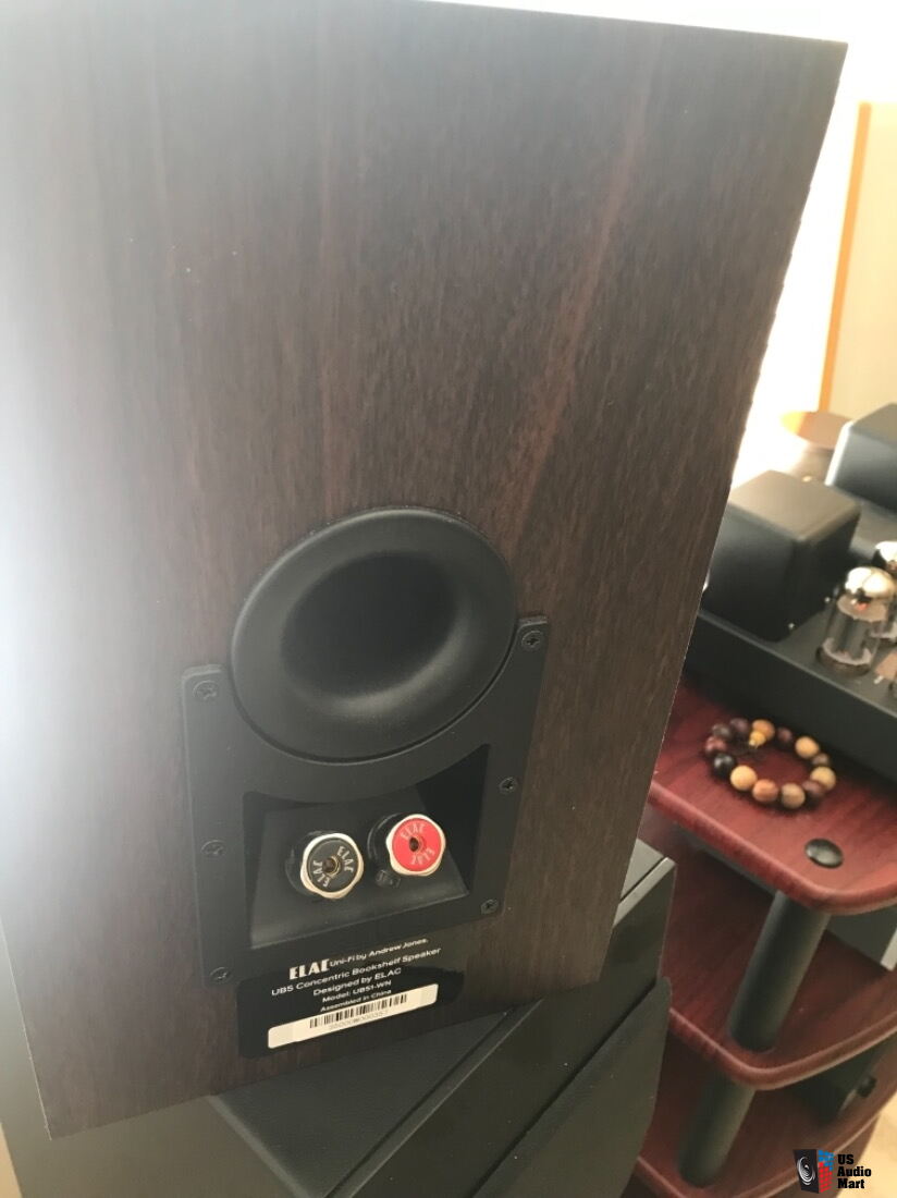 ELAC UB5 Bookshielf Speakers, Pristine Photo #2249759 - UK Audio Mart