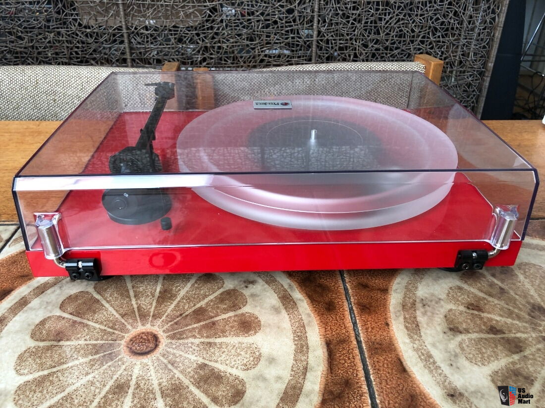 Pro-Ject turntable Carbon Debut Esprit SB upgraded version modern Photo ...