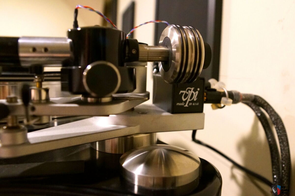 VPI Prime Signature Turntable with 10" Fatboy tonearm, Lyra Etna ...