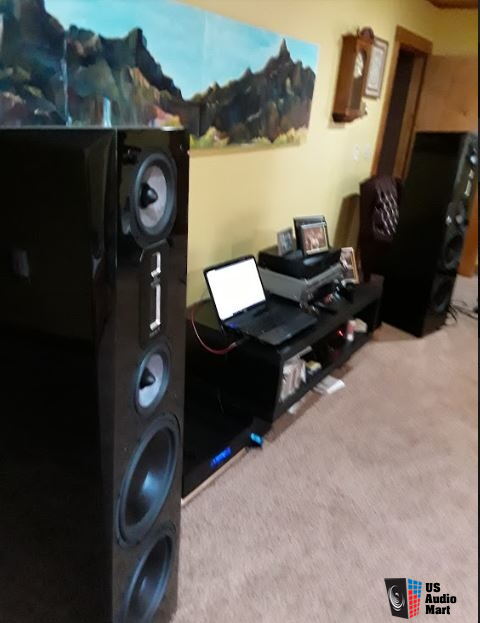Legacy Focus SE Loudspeakers Latest version in beautiful black For Sale ...