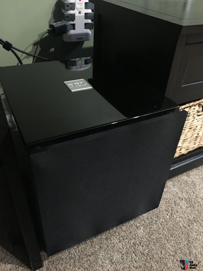 REL T7i Subwoofer - Comes with all original packaging and accessories ...