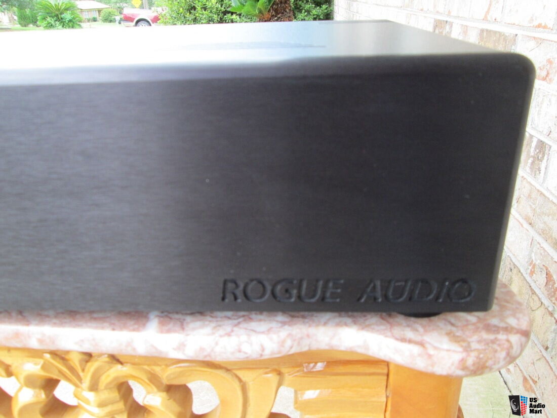 Rogue Audio medusa Hybrid Amplifier Black excellent condition! Photo ...