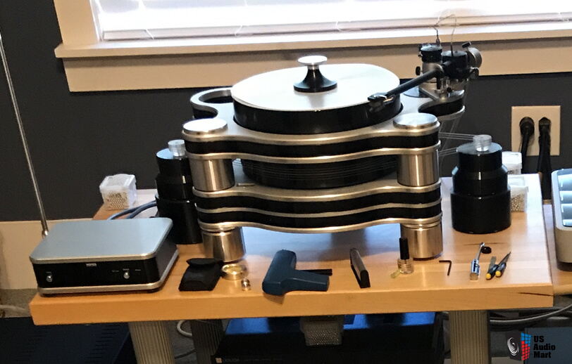 Hanss T-60 turntable with VPI 10" 3D tonearm and Soundsmith Zephyr II ...