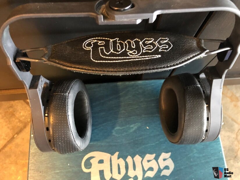 Abyss 1266 Phi with CC pads [reduced for quick sale Photo #2352783 - US ...