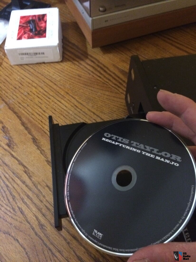 ULtech UCD-100 HDCD Photo #2363389 - US Audio Mart