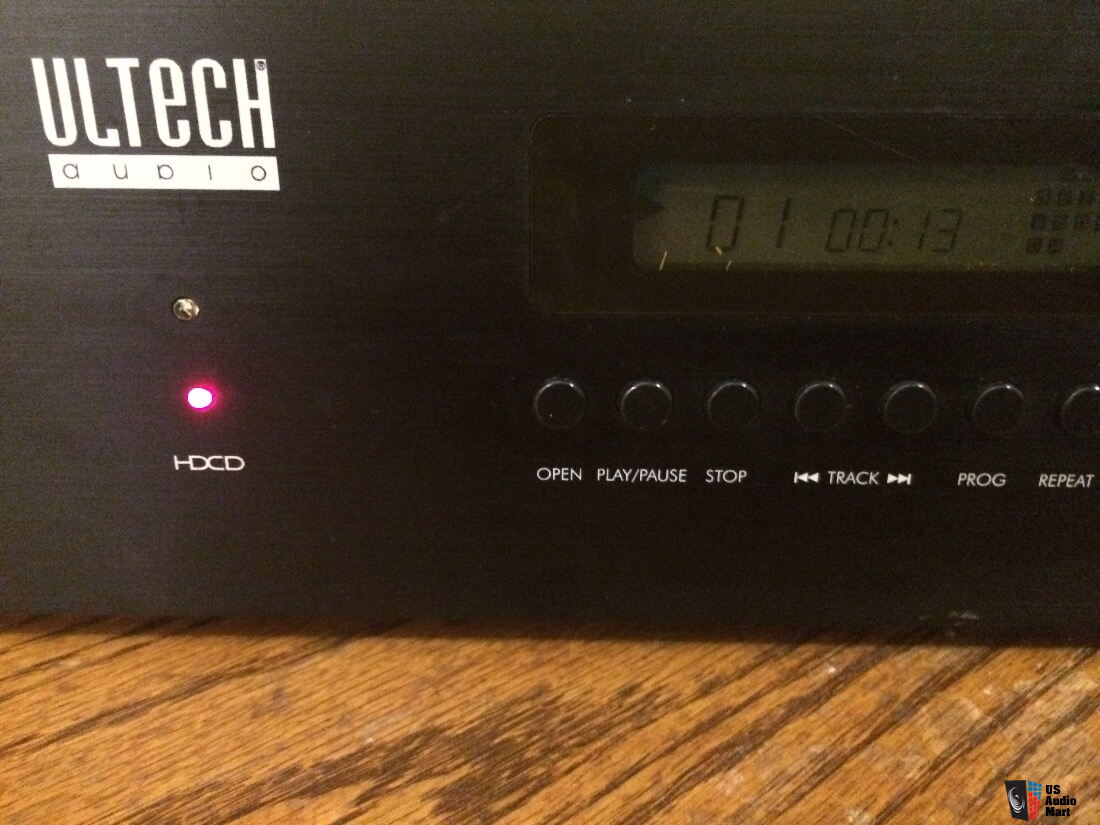 ULtech UCD-100 HDCD Photo #2363389 - US Audio Mart