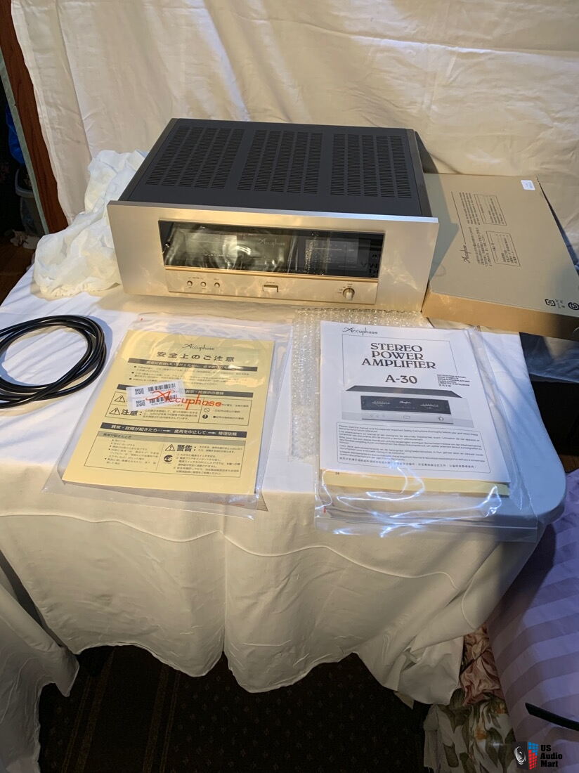 Accuphase A-30 2 channels. pure class A Amplifier Photo #2368525 - UK ...
