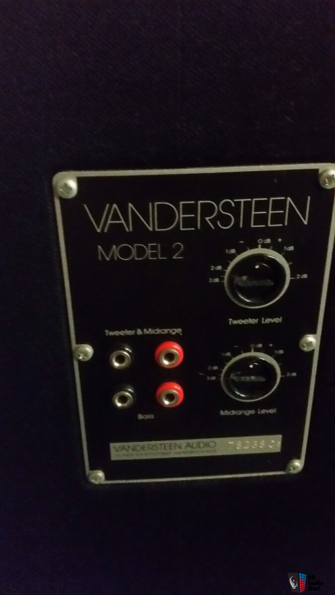Vandersteen model 2 floorstanding speakers in excellent condition no ...