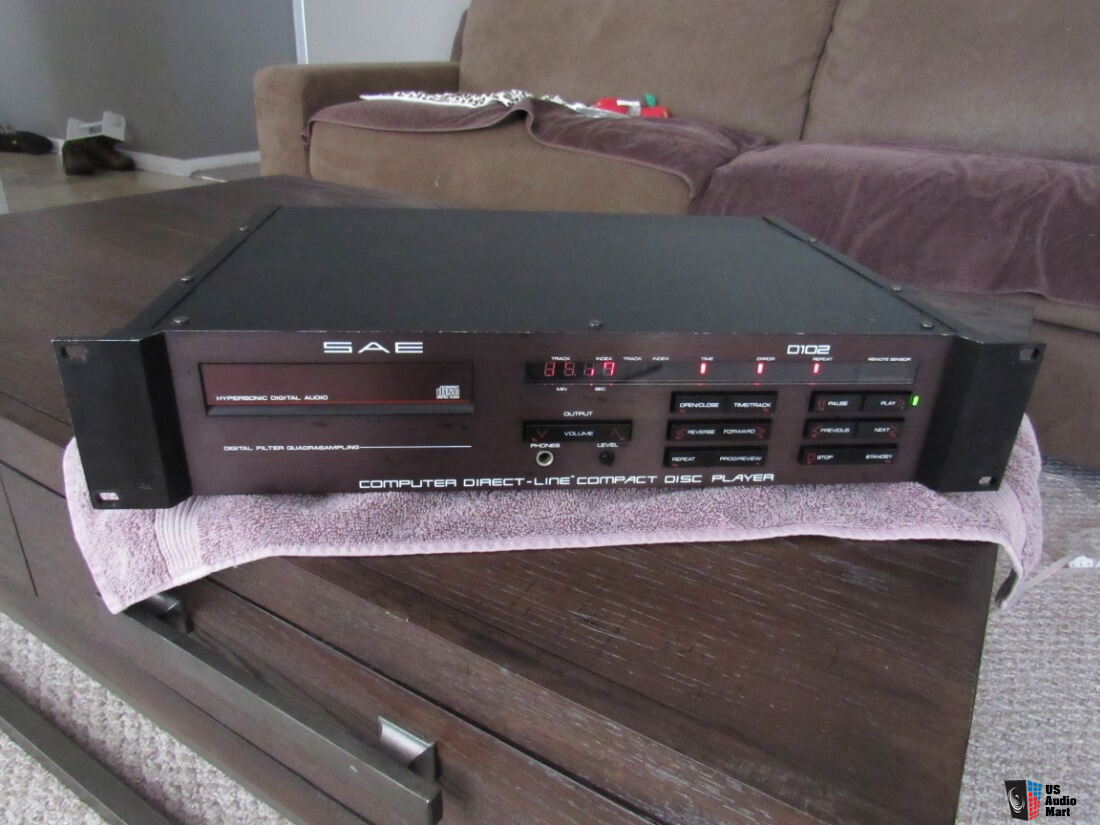 SAE D102 Compact Disc Player CD Player Works Well Photo #2407716 - US ...