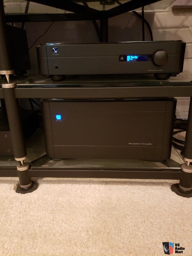 PS Audio BHK-250 Amp and Signature Pre-Amp Photo #2413068 - US Audio Mart
