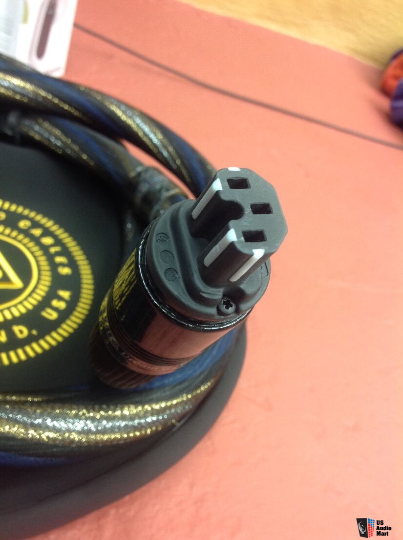 Stealth Audio Cables Dream V. 16 UNI power cord, 15 amp, 3.0 meter ...