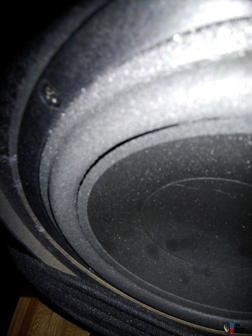 Definitive Technology BP2006TL and BP8 Bi-Polar Sleeper Speakers LOCAL ...