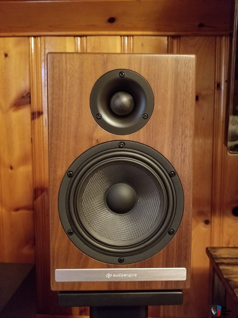 Audioengine HDP6 Walnut (passive version) Photo #2428268 - US Audio Mart