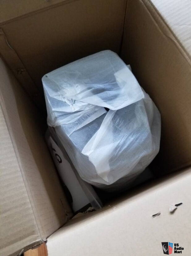KEF XQ50 Center Channel Speaker Black, excellent condition w/ box Photo ...