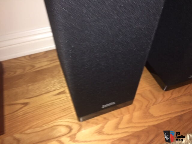 Definitive Technology BP8B, bipolar floor-standing speakers Photo ...