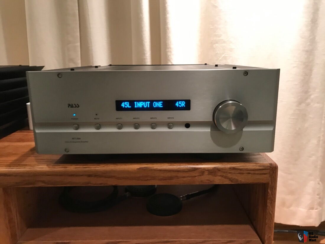 Pass Labs INT 30A Photo #2503460 - US Audio Mart